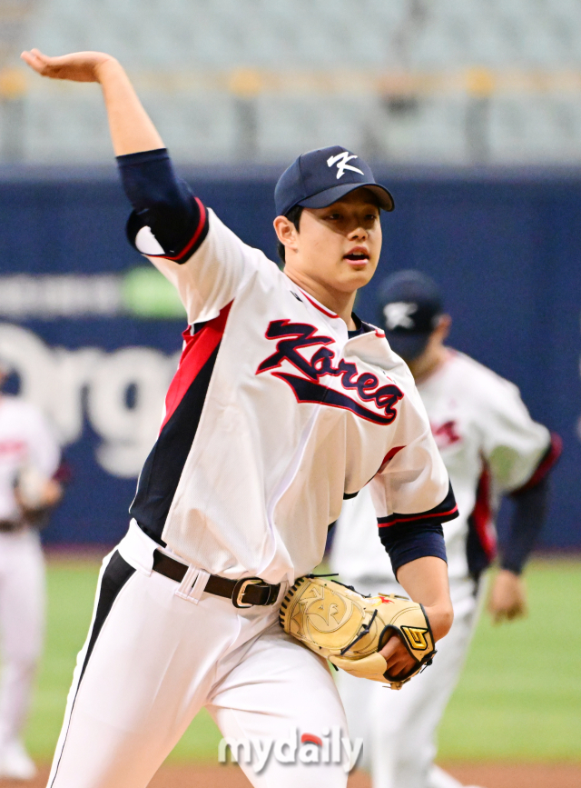 `최고 162km` 문동주가 韓·日전에 등판한다면? "AG 결승보다 더 간절하게, 다 쏟아부어야죠!" - 마이데일리