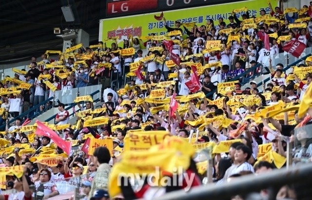 `LG AGAIN 1994?` 최강의 팀을 가려라! KBO 포스트시즌, 19일 본격 스타트 [공식발표] - 마이데일리