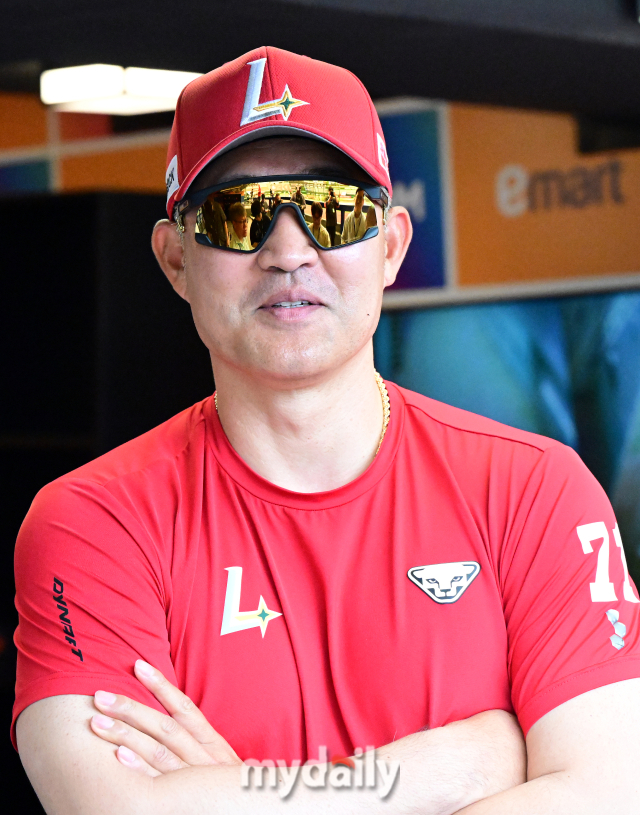 `8연패 늪` SSG, 경기 후 한유섬 필두로 자발적 특타 진행…"오늘은 연패 끊고 웃었으면 좋겠어요" [MD인천] - 마이데일리