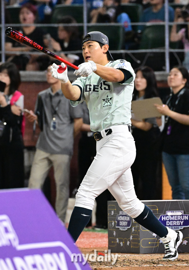 KIA 김도영 위대한 도전…97이승엽·00박재홍·15테임즈 넘으면 탈 KBO, 딱 그것 하나 남는다 - 마이데일리
