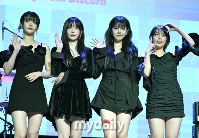 QWER 측 "법적조치 공지 후 250건 넘는 제보…모욕죄로 1차 형사고소" [공식](전문) - 마이데일리