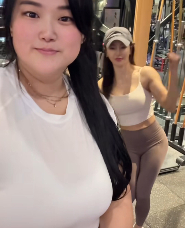 미나 시누이, 148kg→-48kg에 당당 레깅스룩 `자태 자신감 UP` - 마이데일리