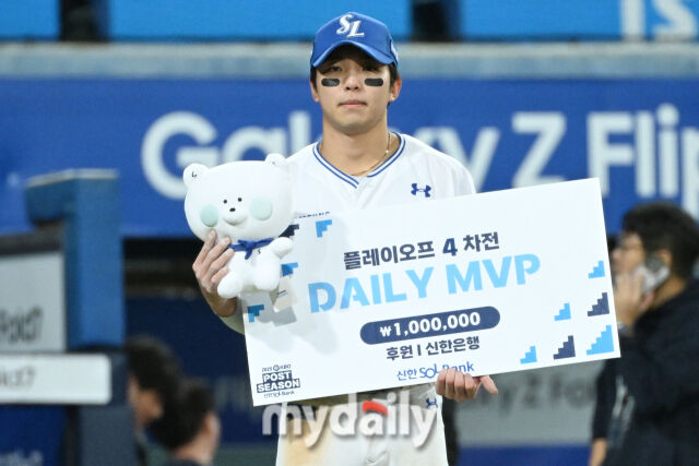 동점→역전 스리런포 쾅, 쾅! 김영웅은 알고 있었다, 김서현이 직구를 던질 것이란 걸 [MD대구 PO4] - 마이데일리